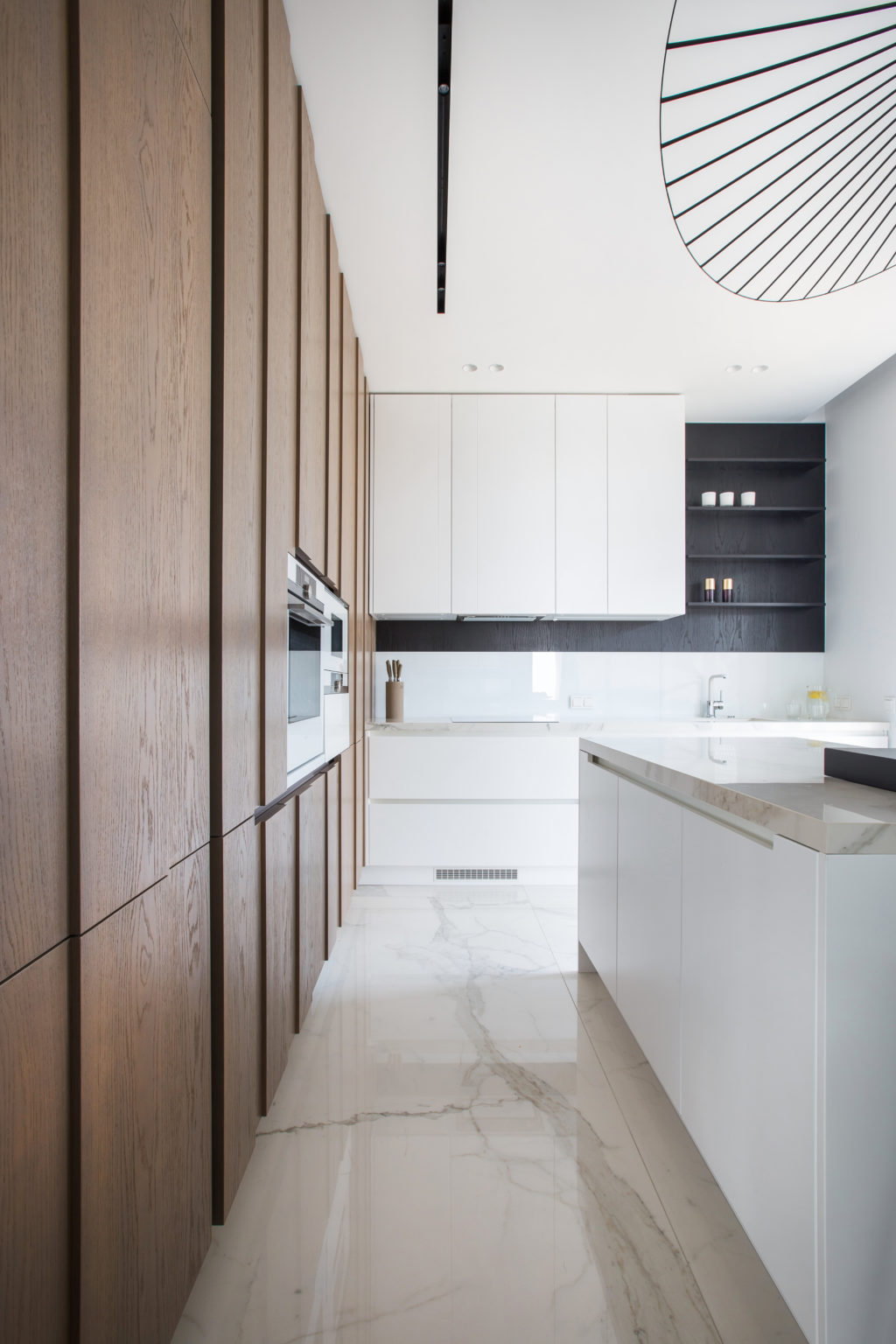 INNRÉTTINGAR – Innréttingar – sérsmíði – hönnun