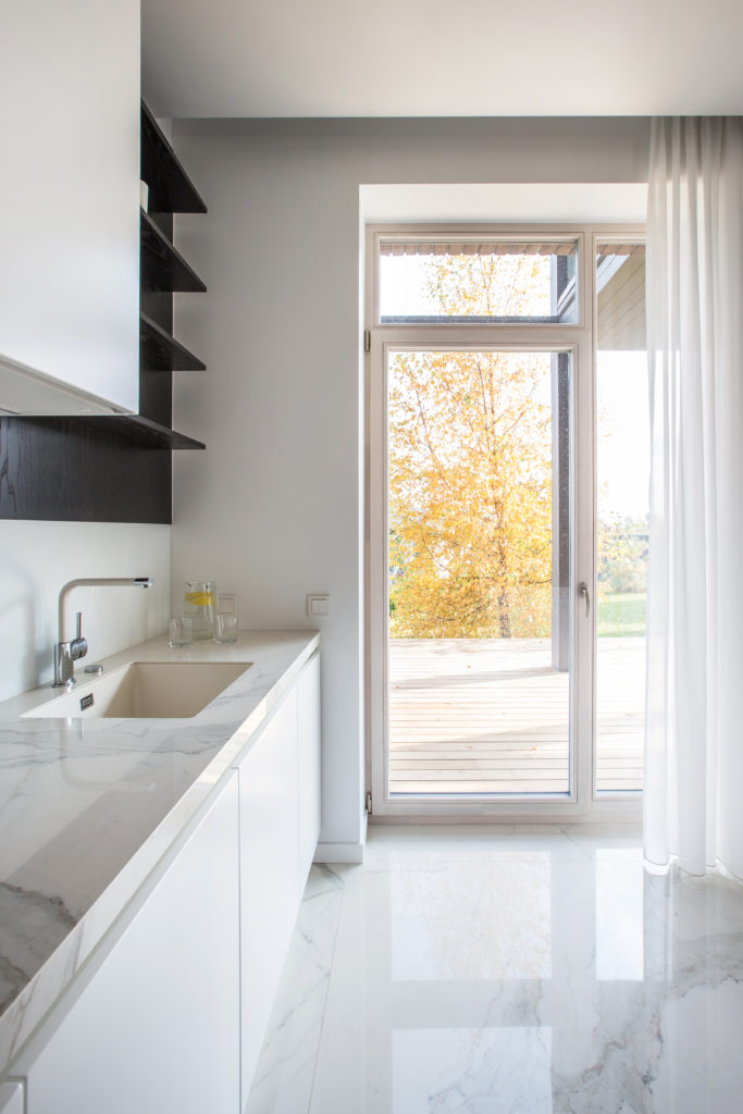 INNRÉTTINGAR – Innréttingar – sérsmíði – hönnun