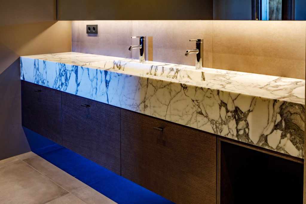 INNRÉTTINGAR – Innréttingar – sérsmíði – hönnun