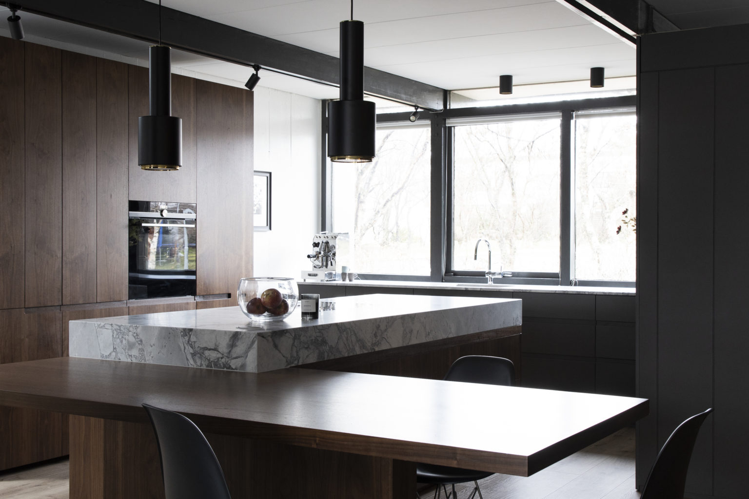 INNRÉTTINGAR – Innréttingar – sérsmíði – hönnun